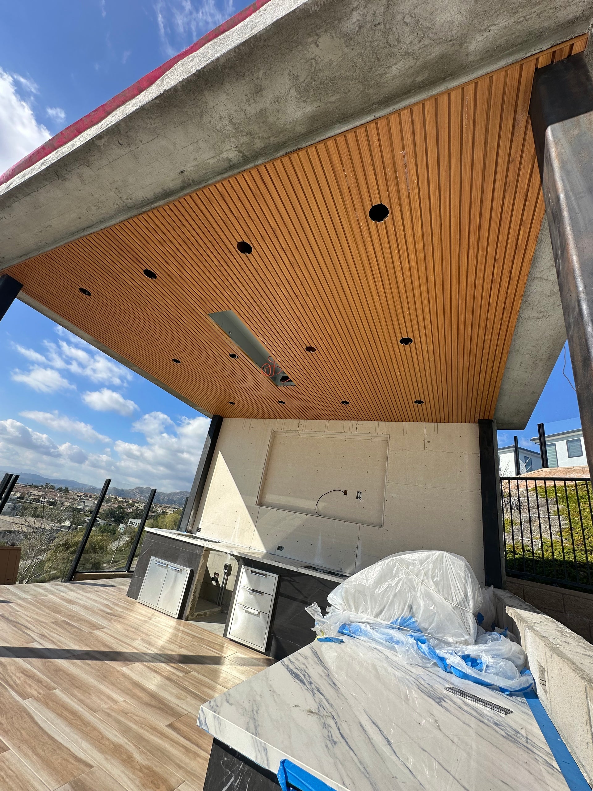 AlumLA Galleries: Explore Our Diverse Cladding Projects